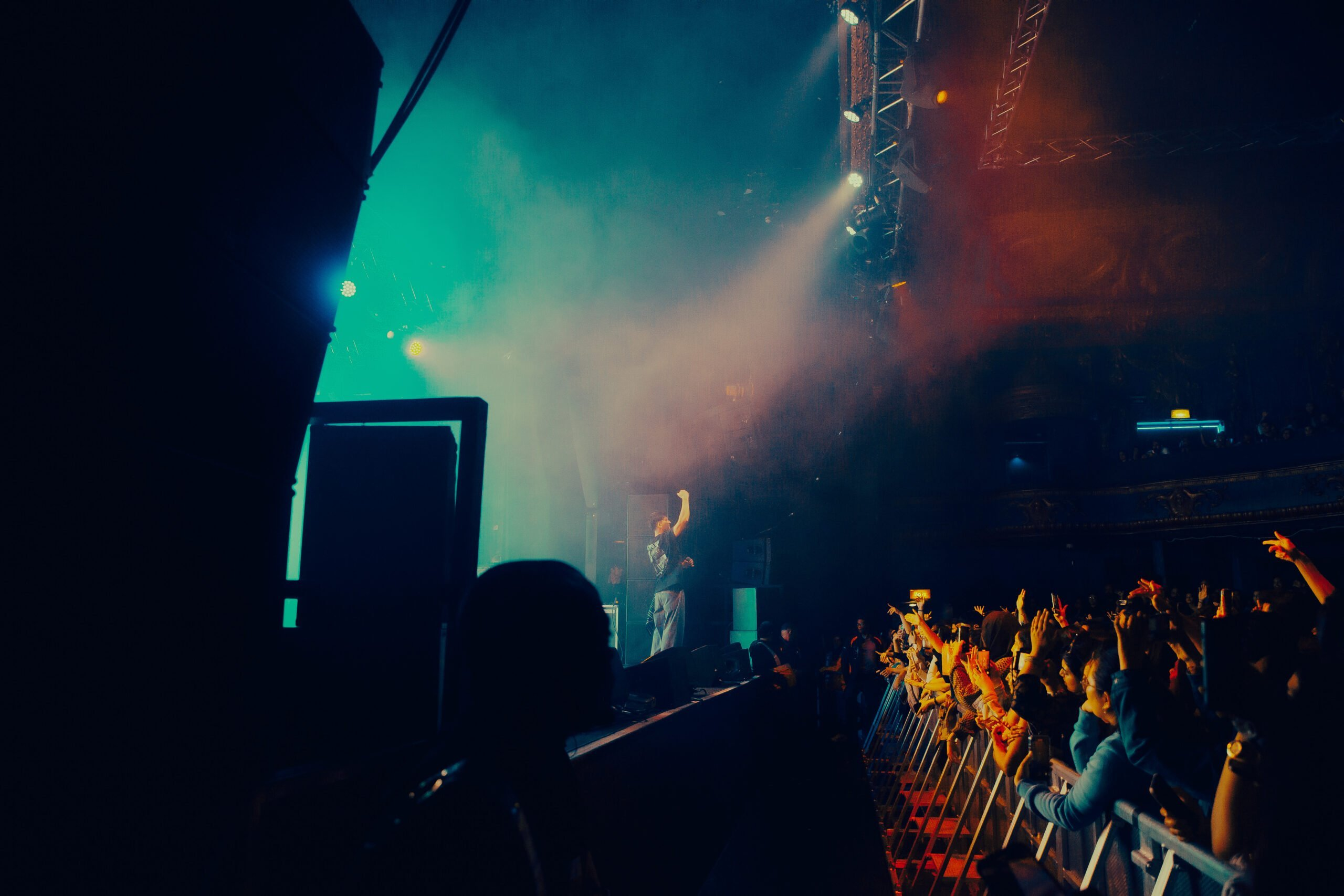 HASAN RAHEEM WINS HEARTS AT UK TOUR’23, SPREADING MUSICAL MAGIC TO THE ...